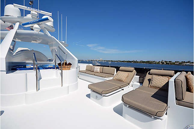 Yacht THEMIS, Trinity | CHARTERWORLD Luxury Superyacht Charters